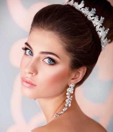 Acconciature sposa capelli raccolti: foto e look piu belli!