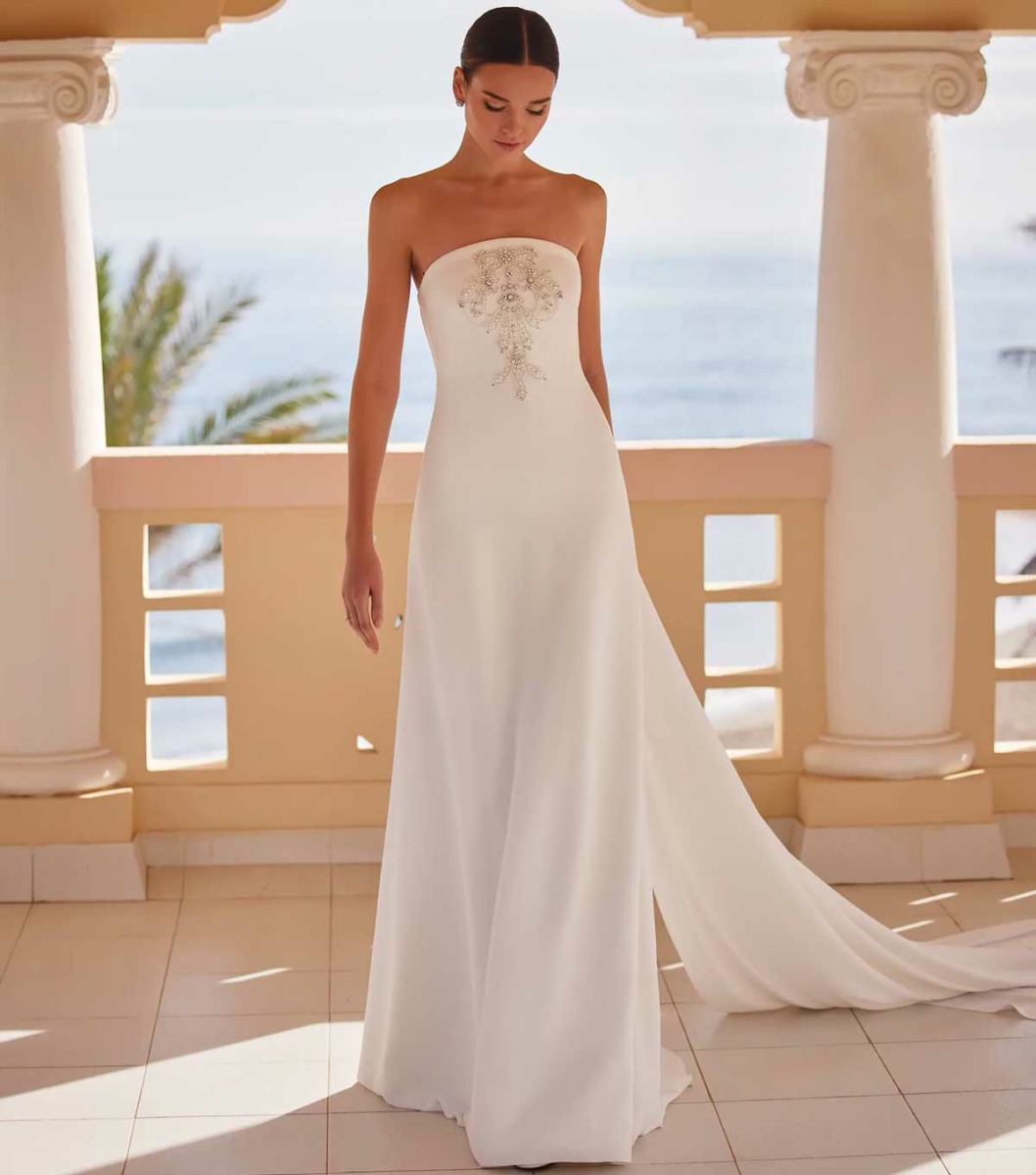 I 12 abiti da sposa semplici più belli del 2024!