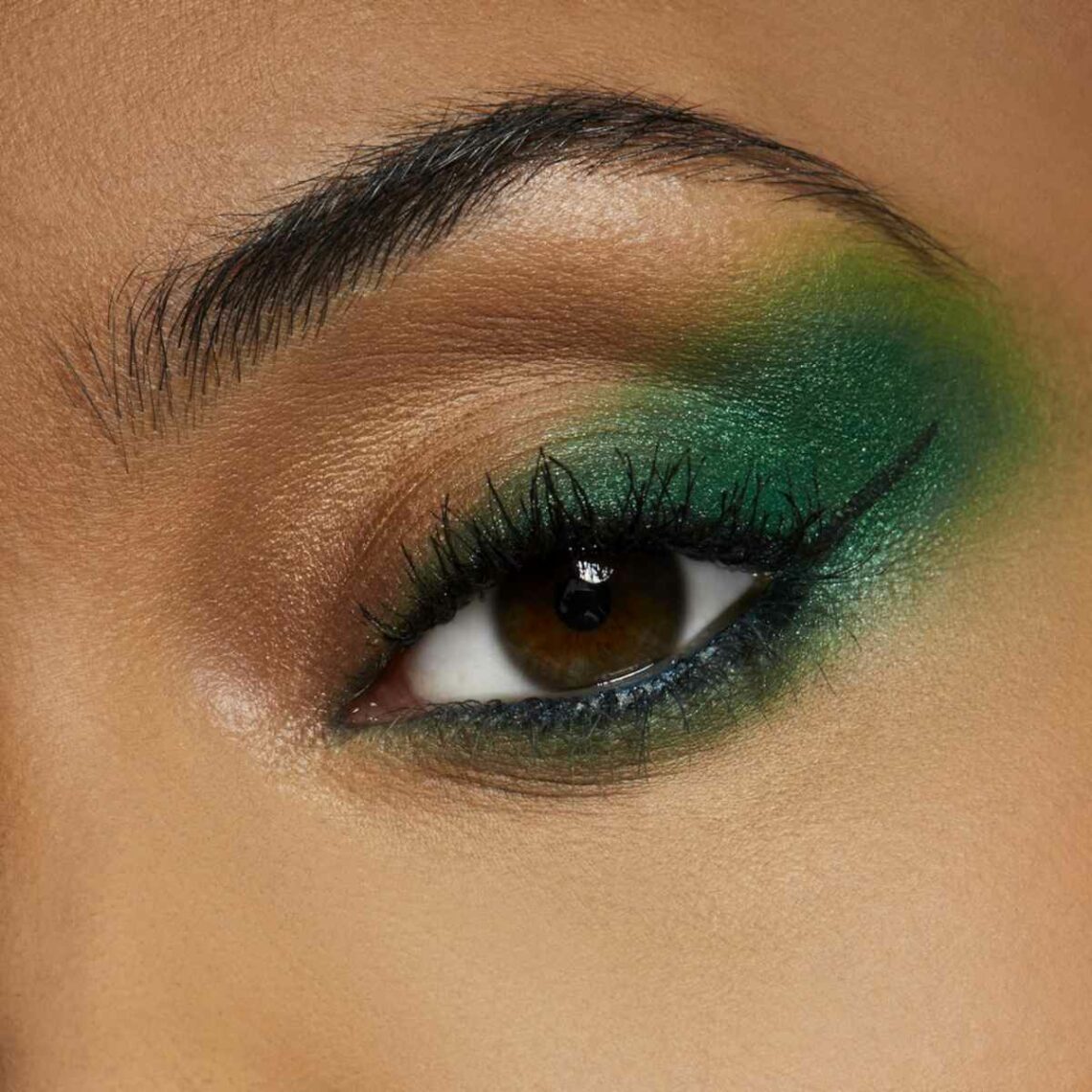 10 idee trucco per chi ha gli occhi marroni per il 2024